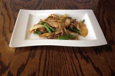 Chicken with Ginger & Spring Onion - Chinese Wok